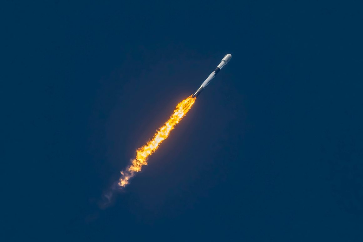 Starlink Group 4-10 | Falcon 9 Block 5 | Everyday Astronaut