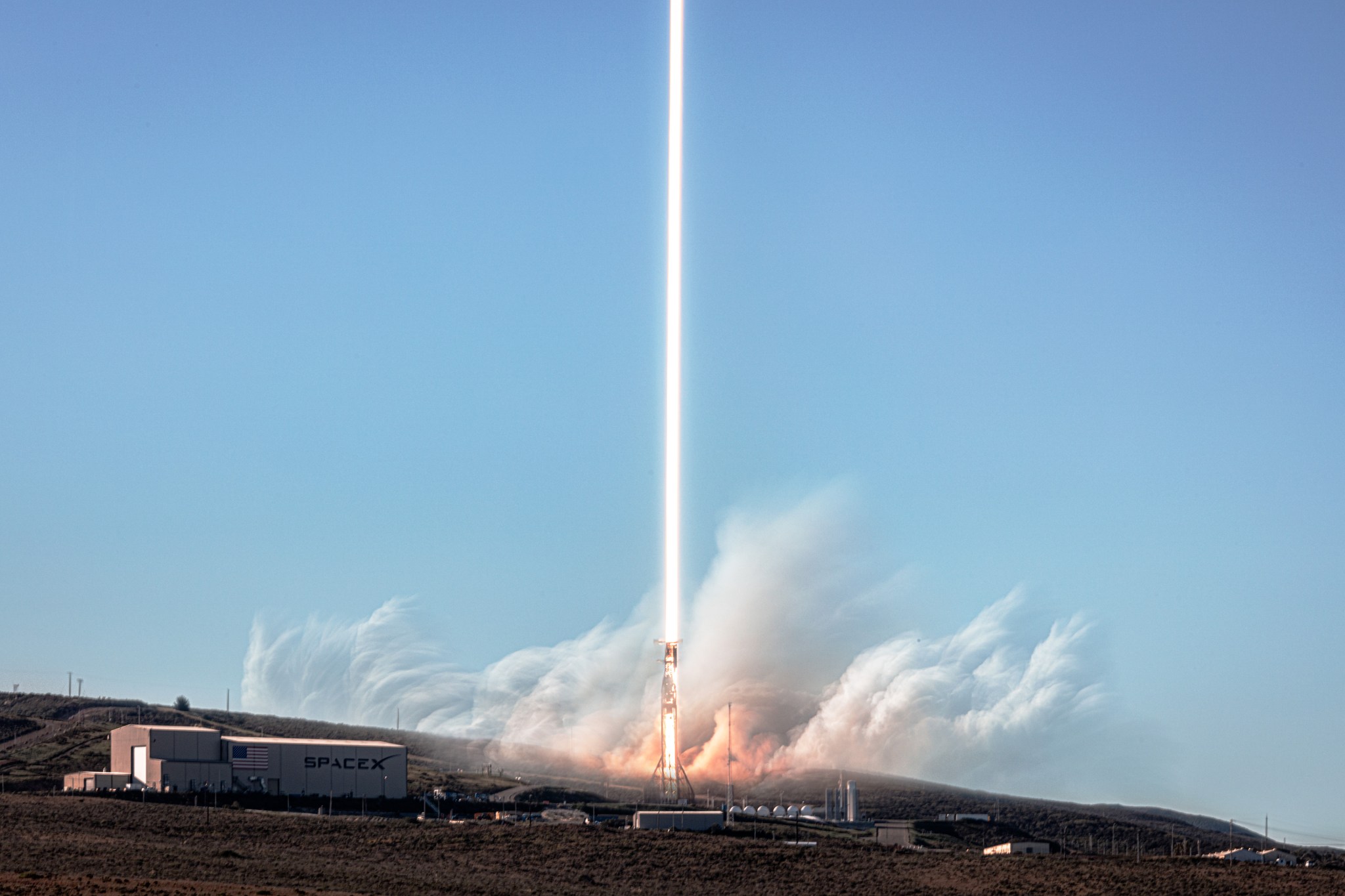 NROL-85 | Falcon 9 Block 5 | Everyday Astronaut