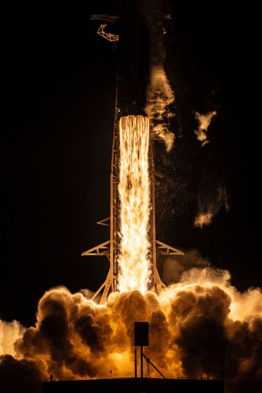 Hotbird 13F | Falcon 9 Block 5 | Everyday Astronaut