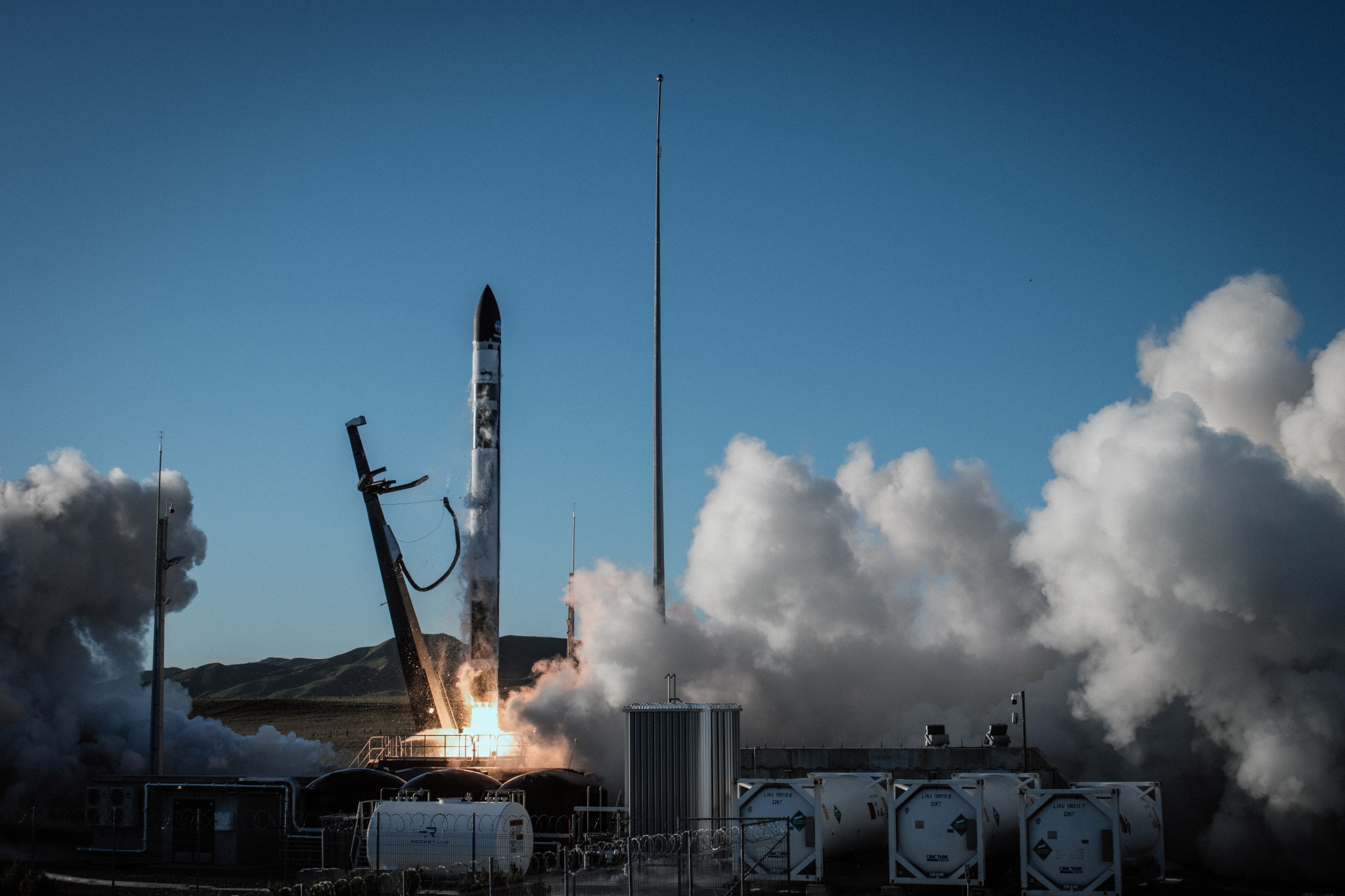 We Love The Night Life | Electron | Everyday Astronaut