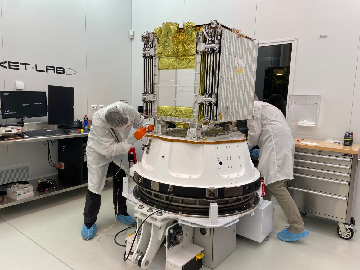 The Owl Spreads Its Wings | Electron | Everyday Astronaut